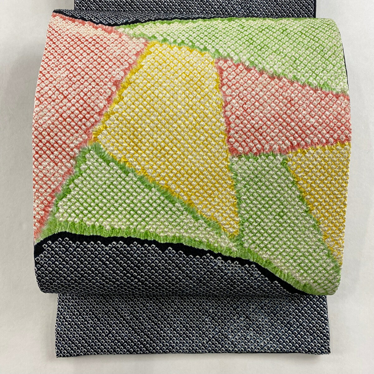 【楽天市場】開き名古屋帯 美品 秀品 幾何学 総絞り 黒 正絹 【中古】 msp30：バイセル 楽天市場店