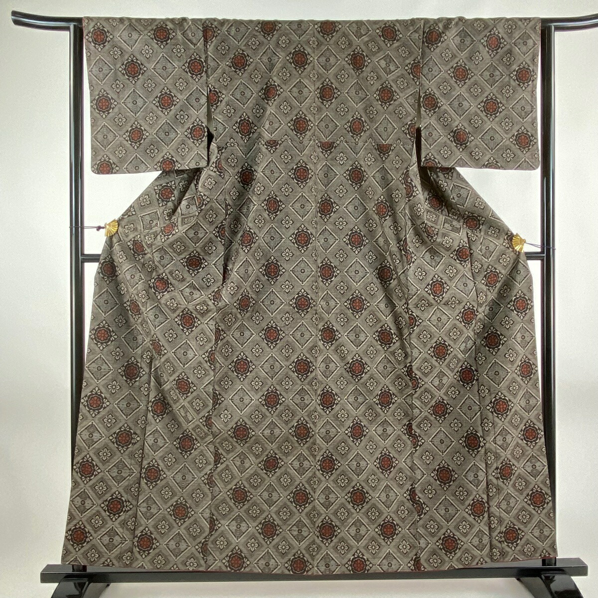 【楽天市場】紬 身丈159.5cm 裄丈64cm M 袷 花 菱 焦茶色 正絹 美品 秀品 【中古】：バイセル 楽天市場店