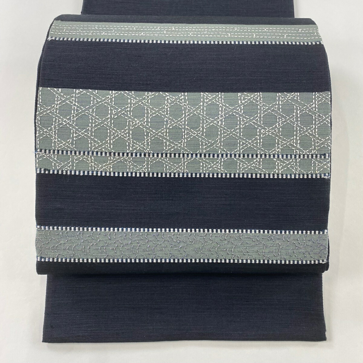 【楽天市場】袋帯 美品 名品 紬地 籠目 縞 刺し子刺繍 紺色 お太鼓柄 正絹 【中古】：バイセル 楽天市場店