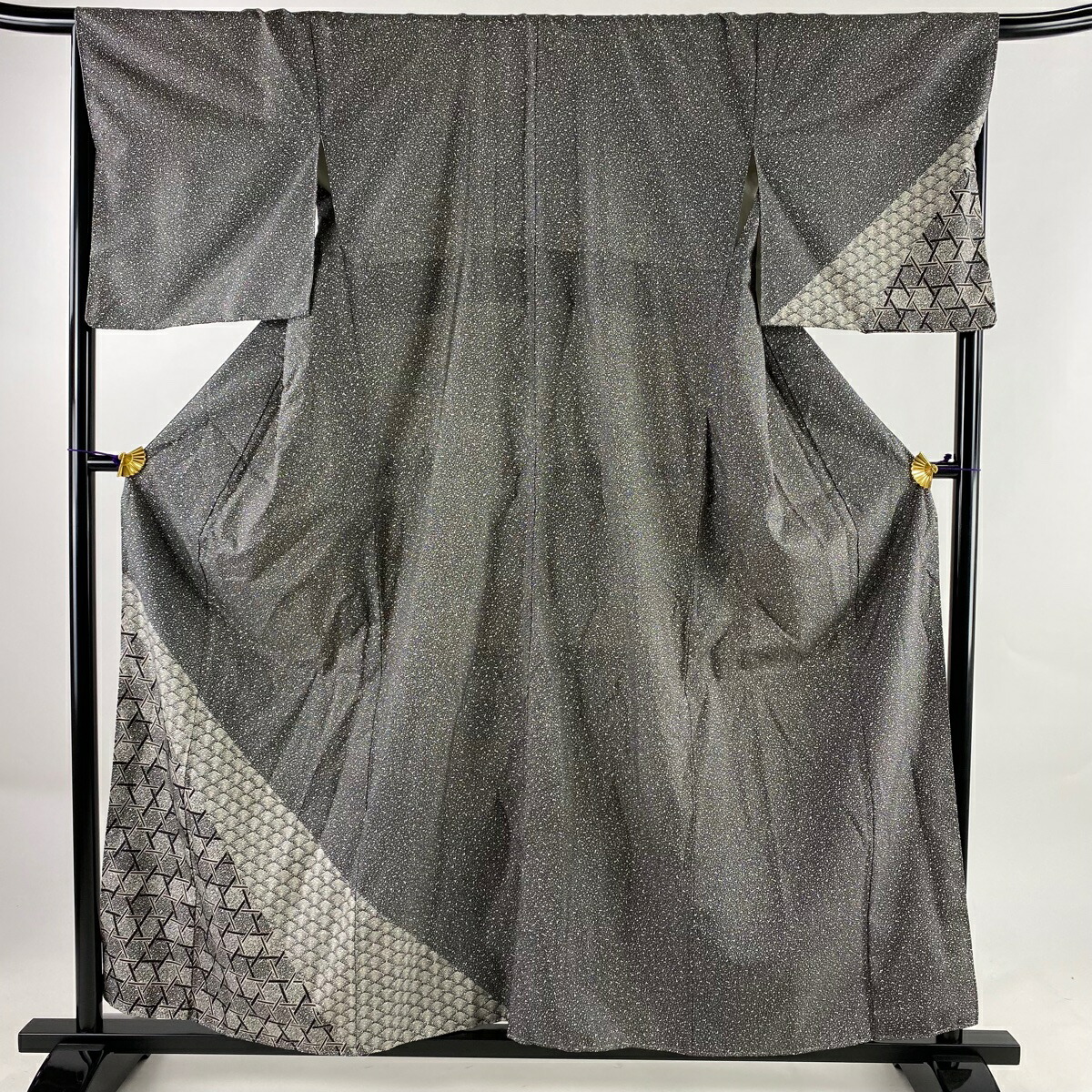 【楽天市場】付下げ 身丈159cm 裄丈69cm L 袷 籠目 幾何学模様 黒灰 正絹 美品 秀品 【中古】：バイセル 楽天市場店