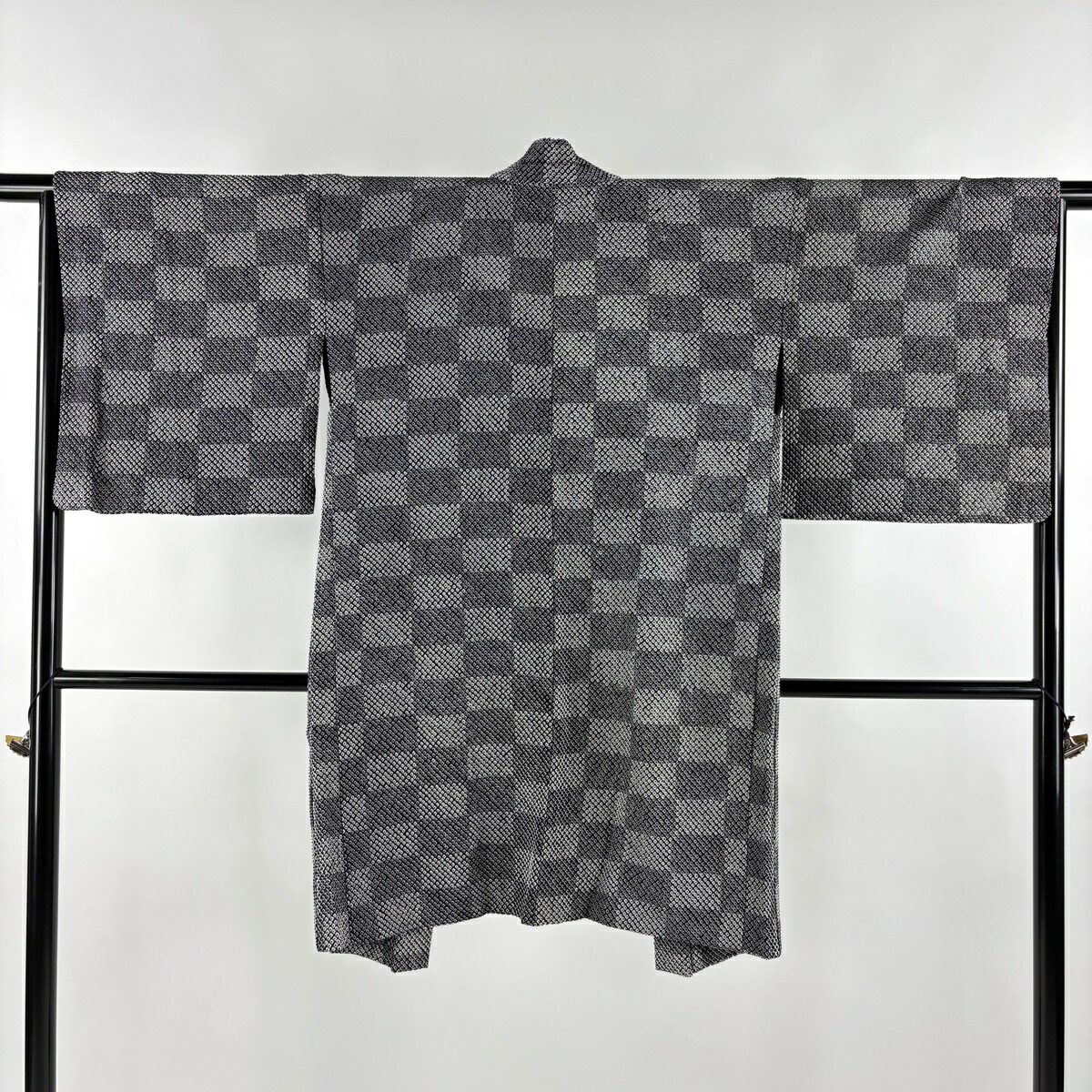 【楽天市場】羽織 身丈98cm 裄丈65cm M 市松 総絞り 黒灰 正絹 美品 逸品 【中古】：バイセル 楽天市場店