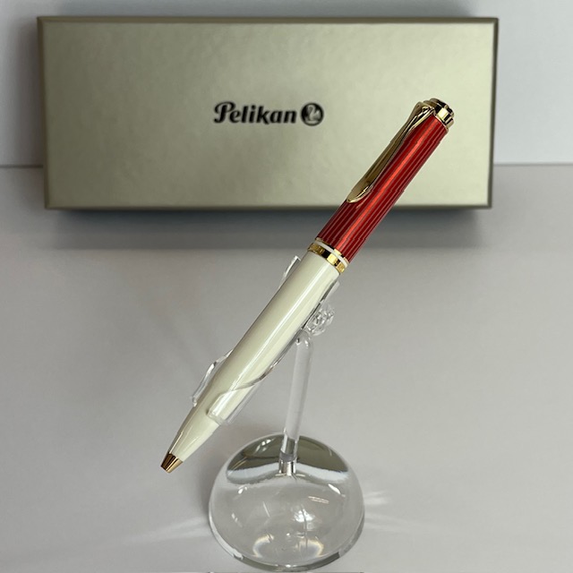 【楽天市場】ペリカン スーベレーン限定生産品 Pelikan Souveran K600 red-white レッドホワイト ボールペン 特別 ...