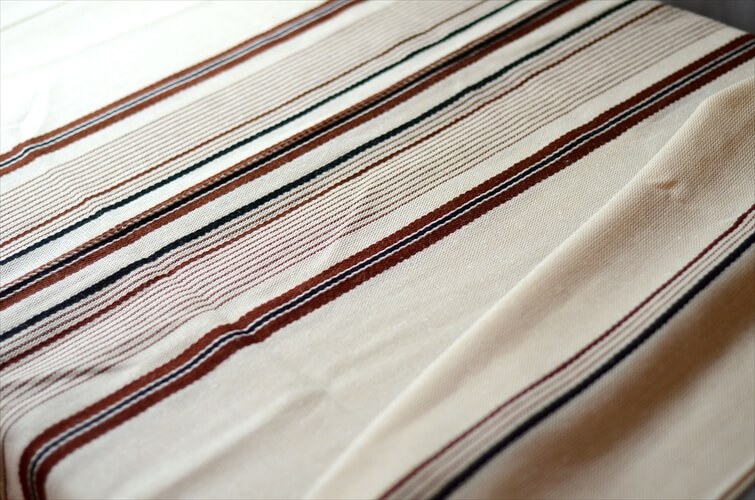 【楽天市場】【送料無料】デンマークの古いヴィンテージ 刺繍 クロス 大判262x136cm 北欧 テキスタイル ファブリック テーブルリネン ...