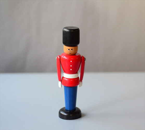 【楽天市場】【送料無料】デンマーク 木製の人形 兵隊さん オブジェ 飾り Denmark_240509：Callum shop