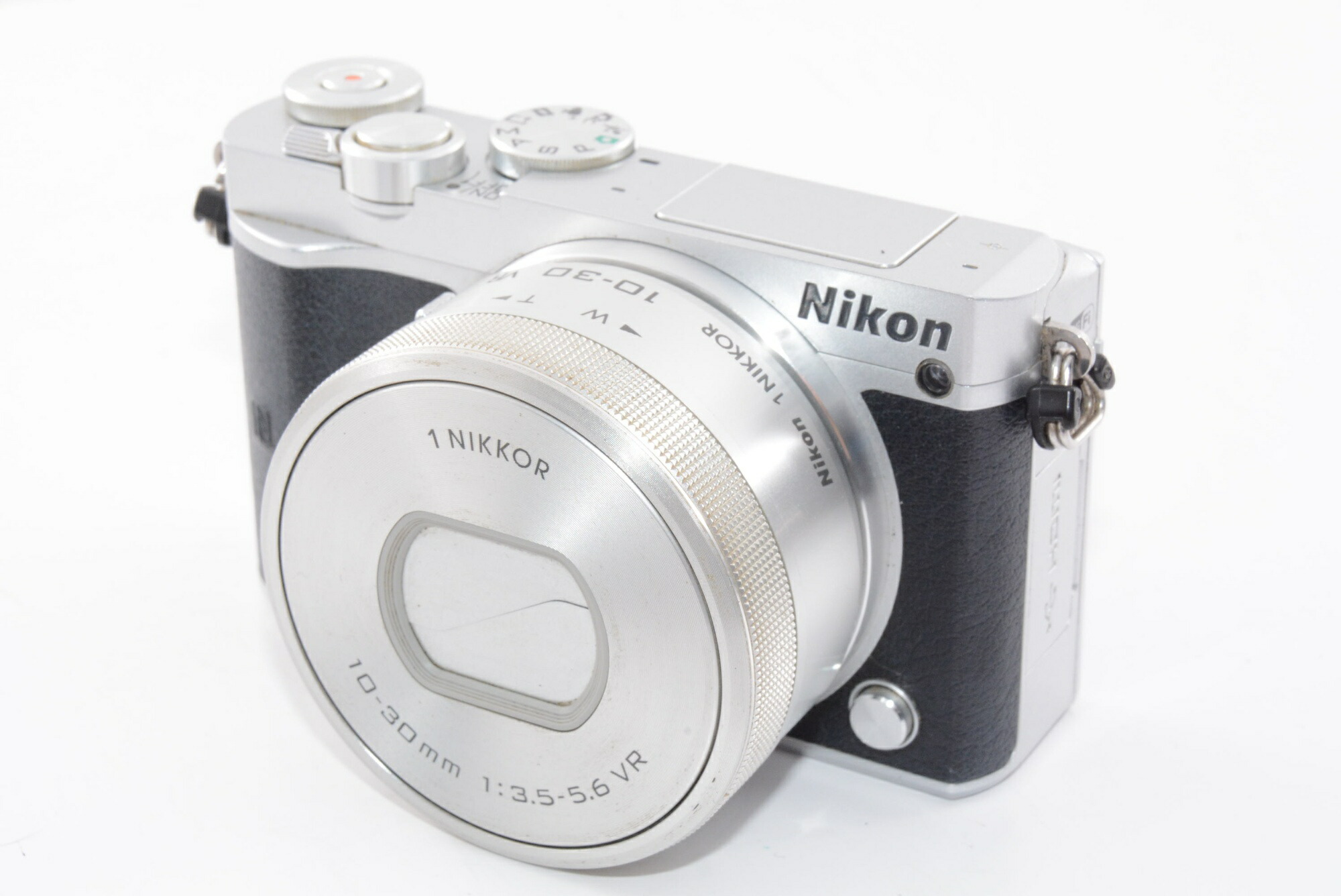 【楽天市場】【中古】【外観並級】Nikon ミラーレス一眼 Nikon1 J5 標準パワーズームレンズキット シルバー J5HPLKSL：百獣の買取王カメライオン