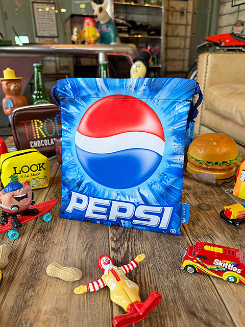 【楽天市場】駄菓子屋シリーズ お菓子のキンチャク袋 （ペプシ） オフィシャルグッズ 巾着袋 昭和レトロ アメリカン雑貨 アメリカ雑貨 グッズ ...