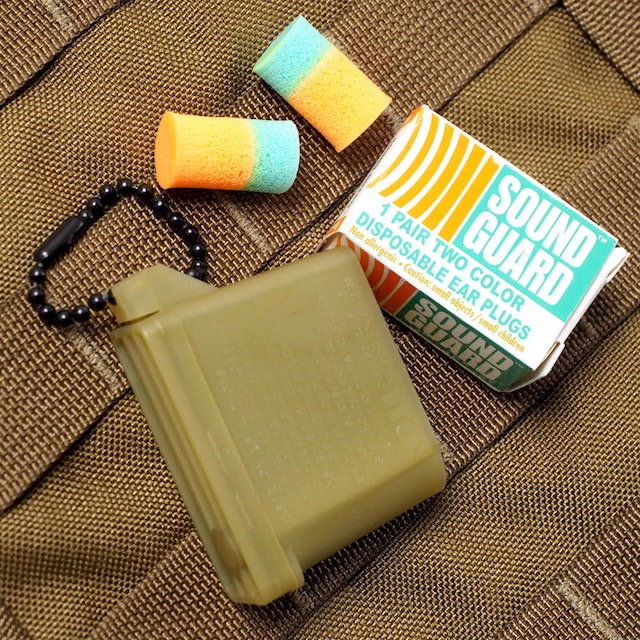 【楽天市場】US(米軍放出品) フォームタイプイヤープラグ キャリングケース付き [New Dynamics Sound Guard Two ...