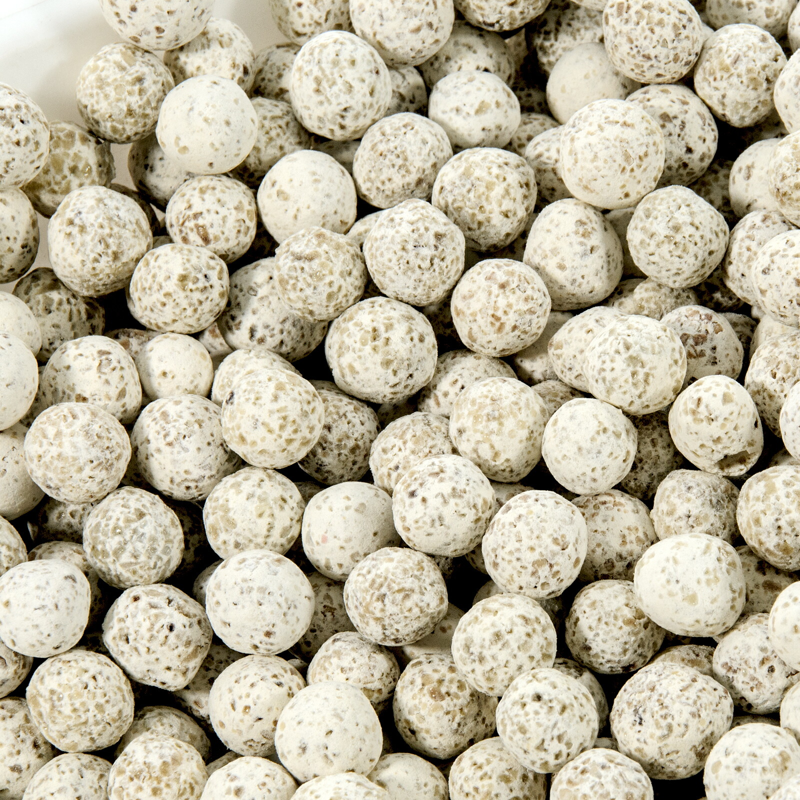 【楽天市場】多孔質ろ材 バクテリアボール 1L 関東当日便：charm 3980 楽天市場店