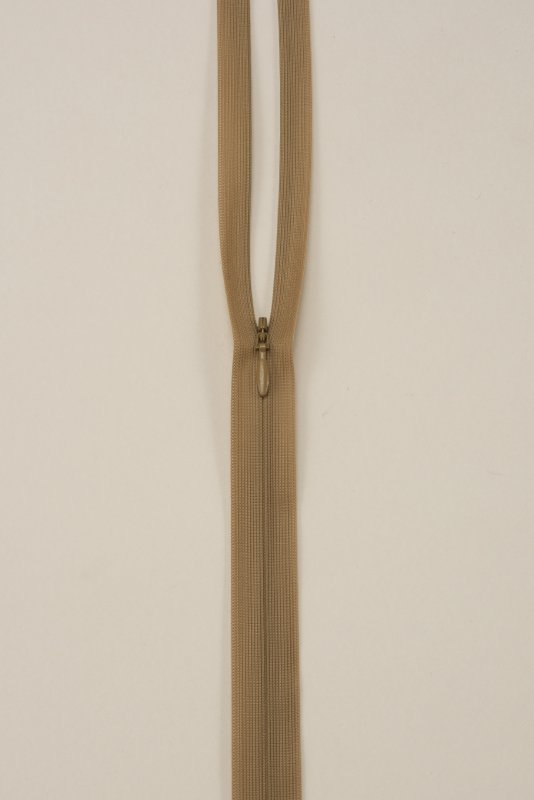 【楽天市場】YKK コンシールファスナー 56cm カラーNo.508：衣装生地・布専門店のキャラヌノ