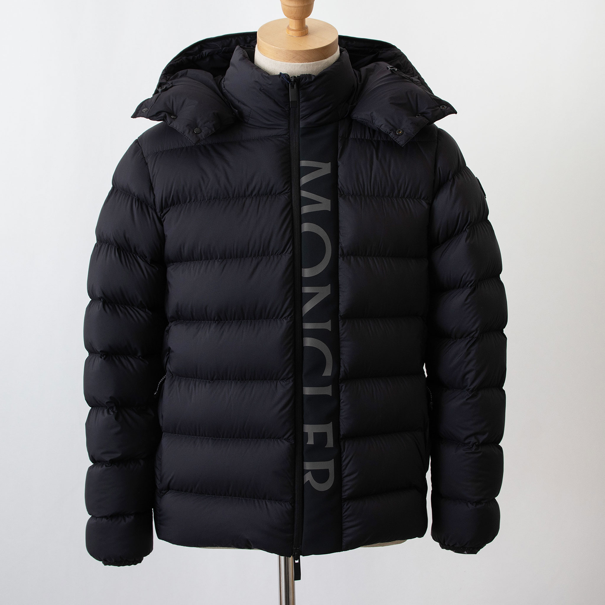 【楽天市場】モンクレール MONCLER メンズ ダウンジャケット UME [ショートダウンジャケット] 1A00034 596K7 ...