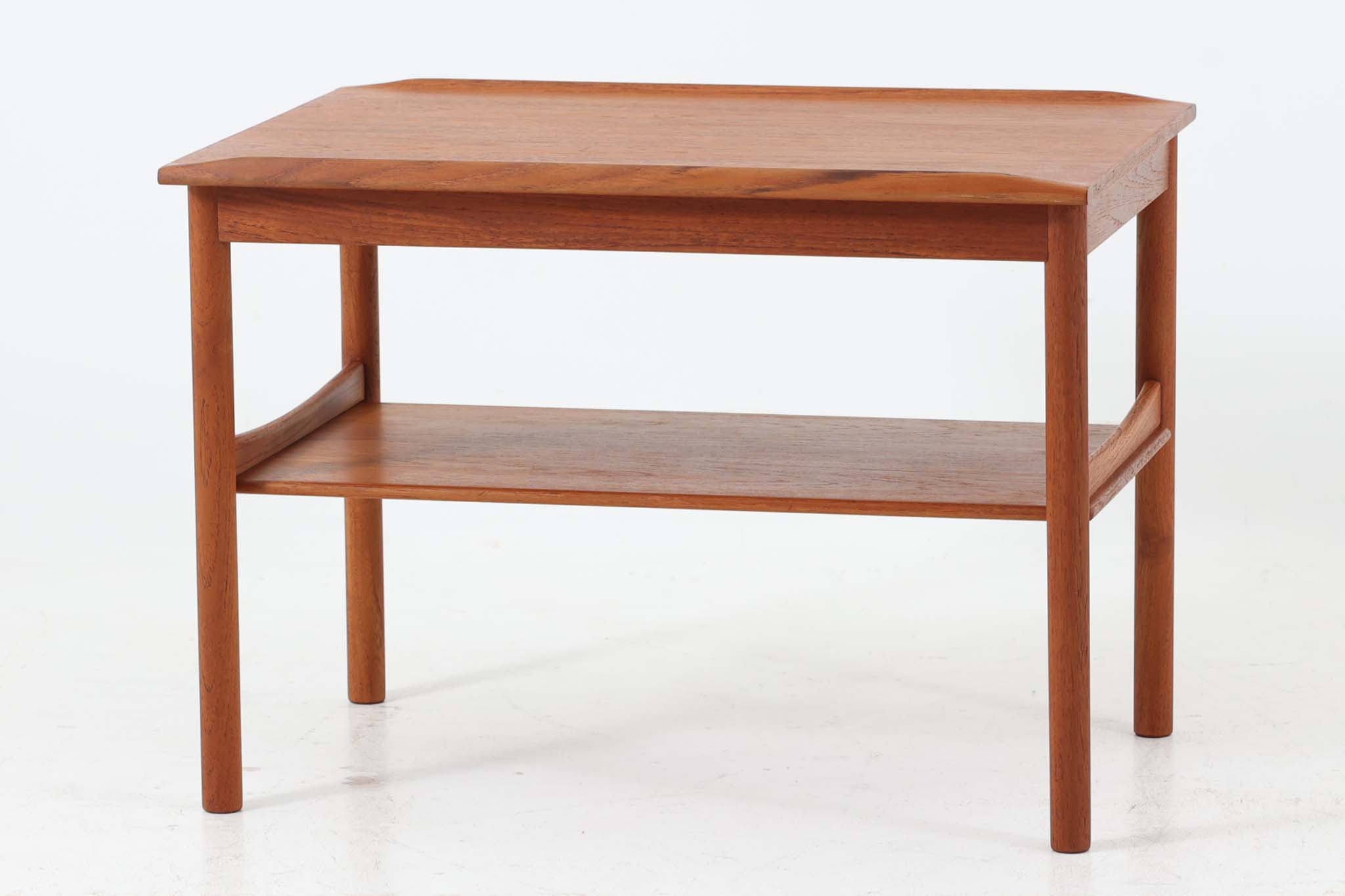 【楽天市場】サイドテーブル 棚付き チーク材 北欧家具ビンテージ【アンティーク ナイトテーブル 北欧インテリア おしゃれ デンマーク モダン モノトーン】：CHLOROS （クロロス）