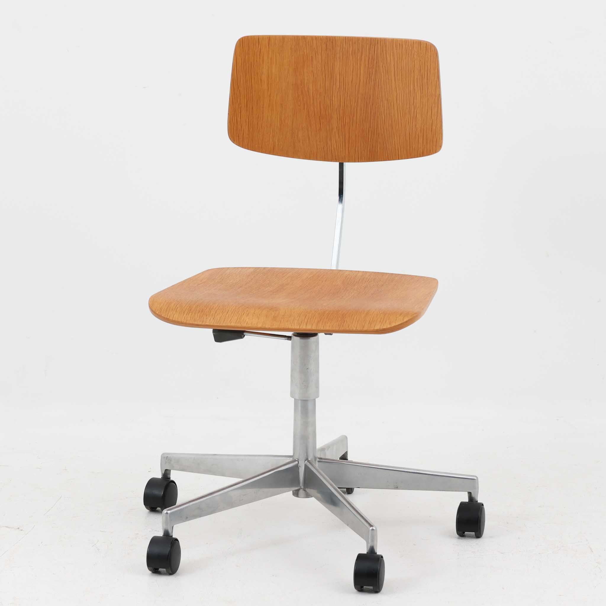 【楽天市場】デスクチェア オーク×スチール Labofa デンマーク製 北欧ビンテージ家具 ワークチェア キャスター付き 木製座面 北欧家具 オフィスチェア：CHLOROS （クロロス）