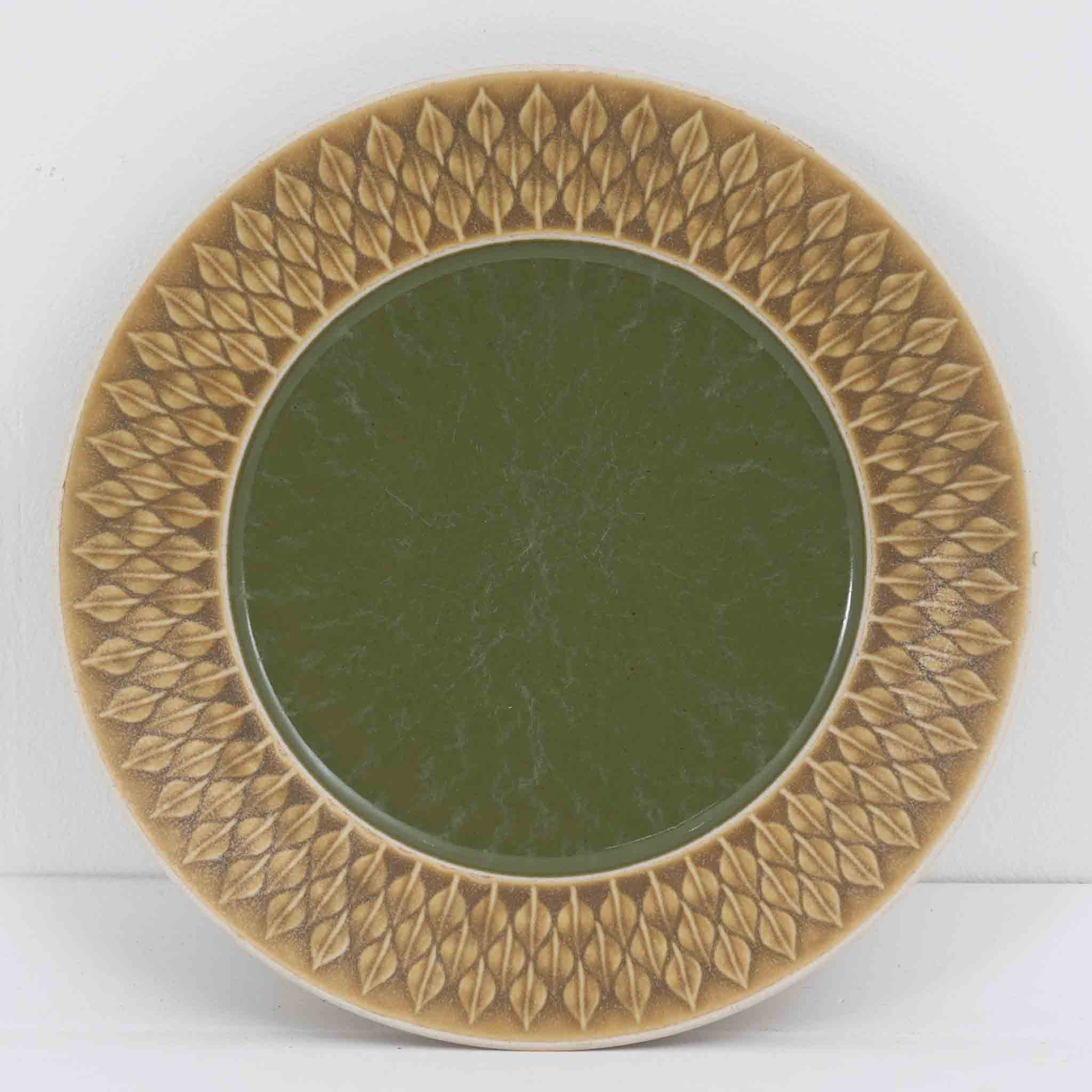 【楽天市場】Kronjyden イェンス・H・クイストゴー Relief レリーフ プレート 21cm 北欧雑貨 葉っぱ リーフ デンマーク 食器 お皿 大皿 ディナープレート サラダプレート ...