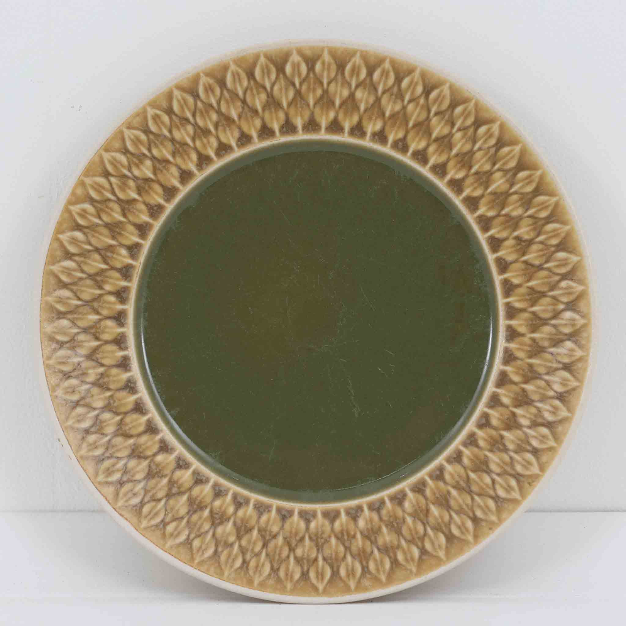 【楽天市場】Kronjyden イェンス・H・クイストゴー Relief レリーフ プレート 21cm 北欧雑貨 葉っぱ リーフ デンマーク 食器 お皿 大皿 ディナープレート サラダプレート ...