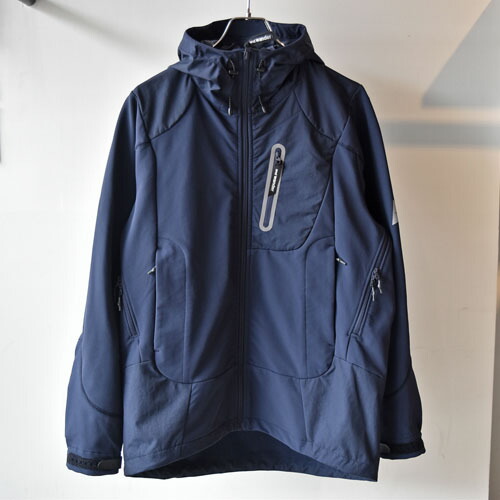【楽天市場】and wander アンドワンダー stretch shell jacket (5744221102) navy ネイビー ...