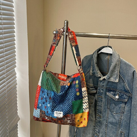 【楽天市場】《ショルダーバッグ》 ポリエステル パッチワーク風 プリント 肩掛け ブルー カラフル かわいい オシャレ A4：Ci select