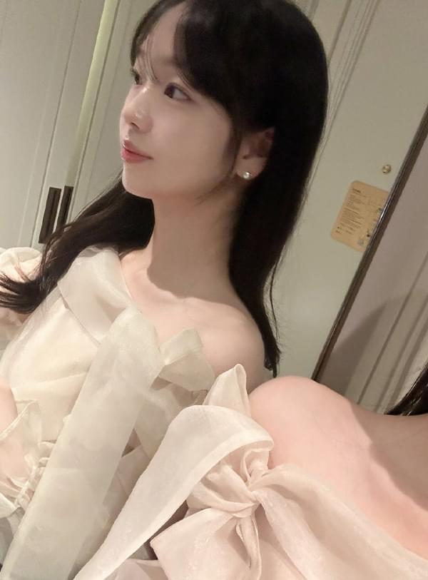 【楽天市場】オフショルダーリボンブラウス ブラウス レディース｜韓国 UPTOWN HOLIC｜コーディブック：CODIBOOK