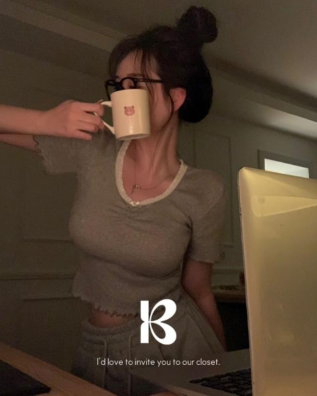 【楽天市場】[MADE] アイレットリボンフリル半袖Tシャツ 半袖 Tシャツ レディース｜韓国 BEIDELLI｜コーディブック：CODIBOOK