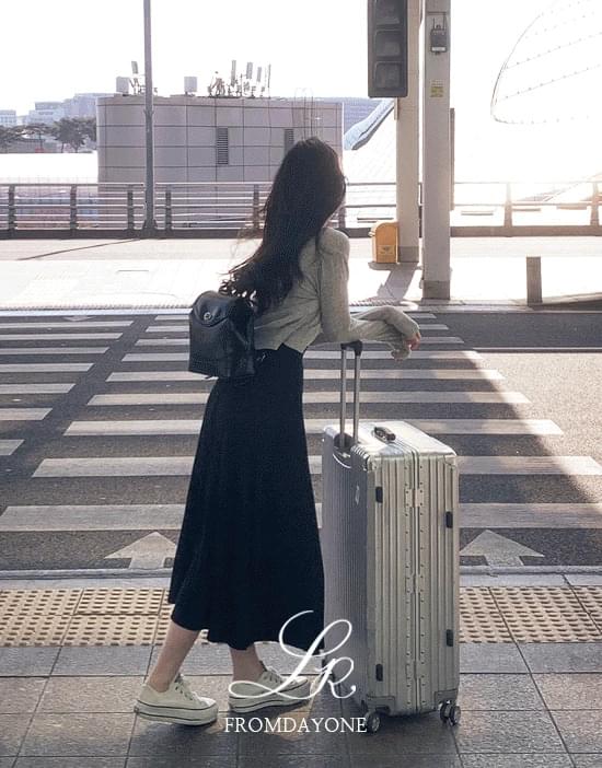 【楽天市場】メイド)リオンストレッチフレアロングスカート スカート フレアスカート レディース｜韓国 FROMDAYONE｜コーディブック ...