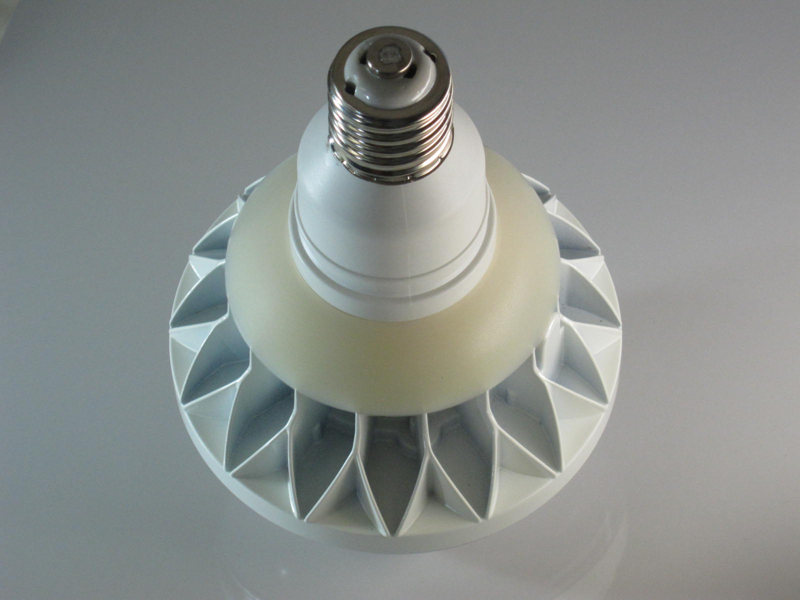 【楽天市場】バラストレス水銀灯形 防水 LED電球 40W 3600lm 電球色/昼白色 E39：クリエーボ