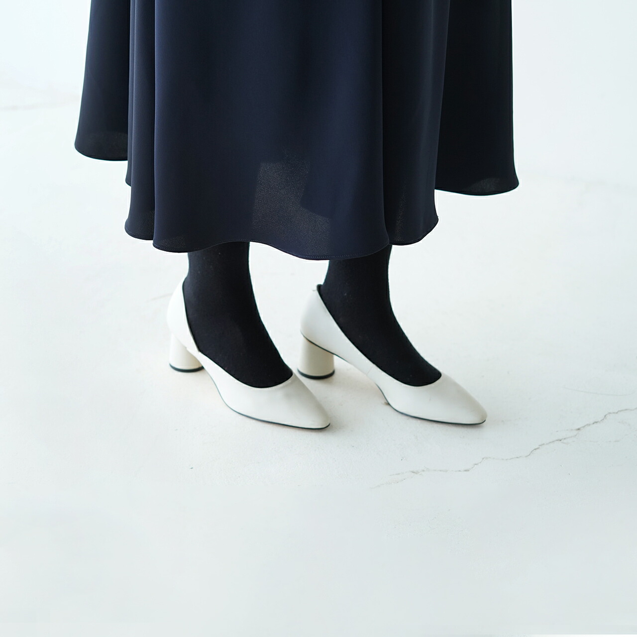 【楽天市場】ホワイト WHYTO. パールボタン フレア ドレス Pearl button flare dress ボートネック ロングワンピース レディース 2022秋冬 ...
