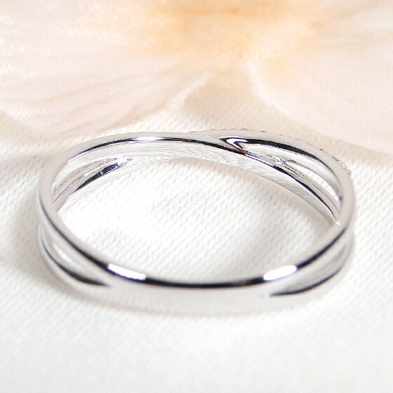 【楽天市場】Pt950 ダイヤモンド クロスラインリング【0.1ct】人気 可愛い 細身 華奢 シンプル 代引手数料無料 品質保証書 プラチナリング ダイヤリング ダイアリング クロスリング ...