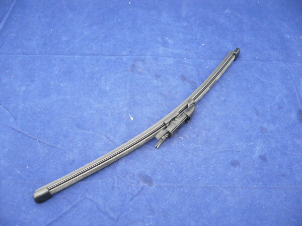 【楽天市場】BMW 1シリーズ・E81・E82・E87・E88 純正 リアワイパーブレード 純正品番:61627138508：輸入車パーツ専門 ...