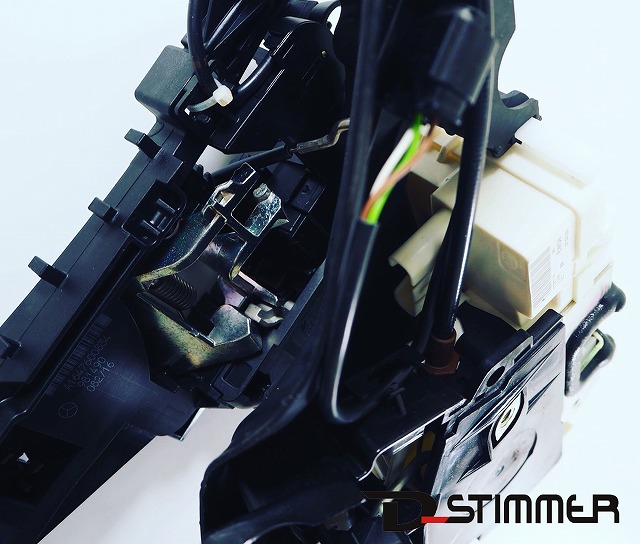 【楽天市場】【7/4-11限定 全品P10倍(エントリー要)】★Mercedes-Benz（メルセデスベンツ） フロントドアロック 右側（純正 ...