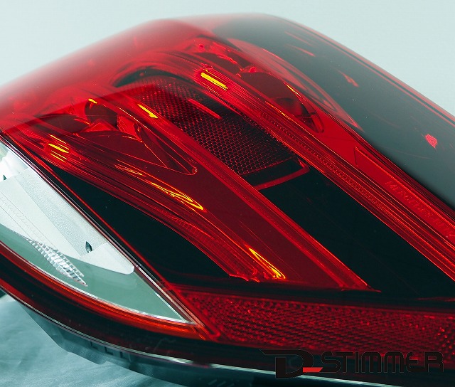 【楽天市場】Mercedes-Benz メルセデス・ベンツ 純正 テールランプ OUT RH 右 純正品番:2129061803：輸入車パーツ ...