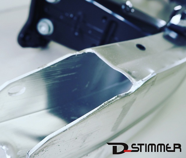 【楽天市場】Mercedes-Benz フロントバンパーホースメント（純正品・新品） W221/Sクラス 純正品番:2216203186：輸入 ...