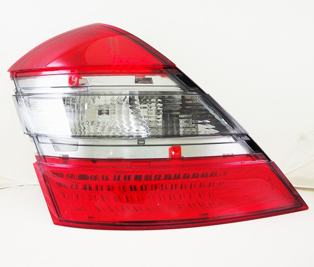 【楽天市場】Mercedes-Benzテールランプレンズ左側（純正品・新品）W221/Sクラス 前期型純正番号：2218200166：D ...