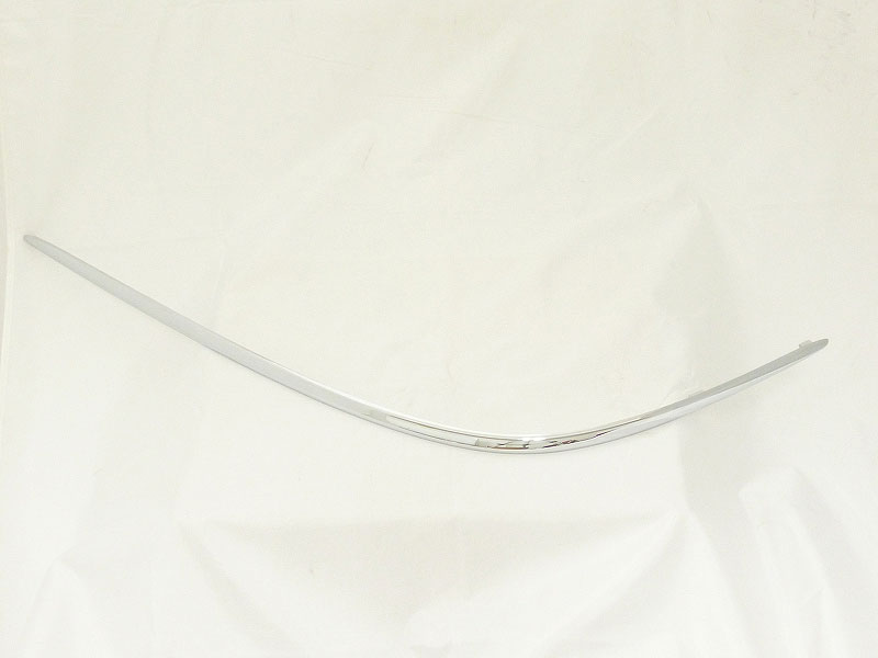 【楽天市場】【8/4-11限定 全品P10倍(エントリー要)】Mercedes-Benz メルセデス・ベンツ 純正 フロントバンパーメッキ ...