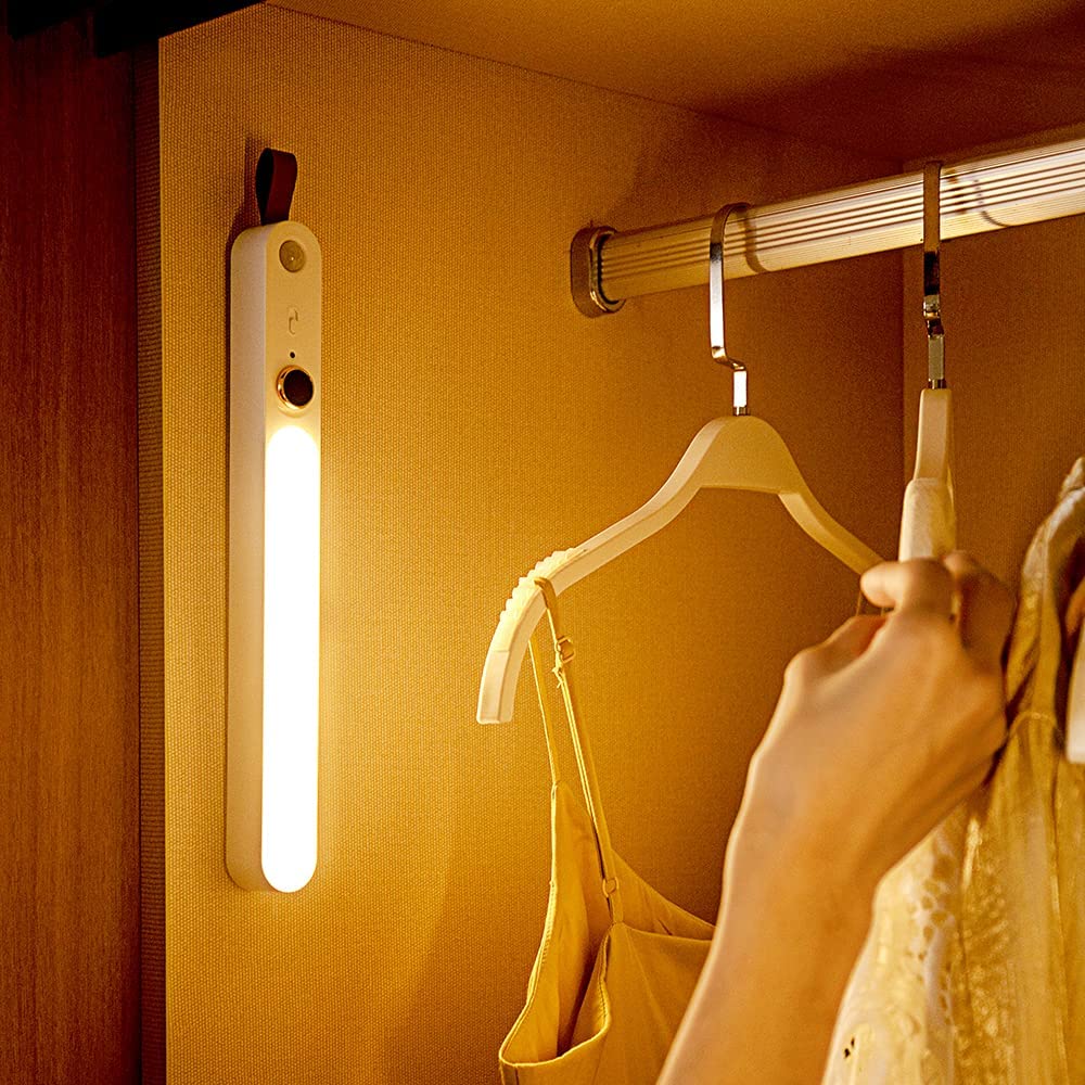 【楽天市場】人感センサーライト LEDライト ナイトライト センサーライト 室内 ledセンサーライト 電球色 昼白色 調光機能付き 足元灯 USB充電式 マグネット付 充電式 防災グッズ ...