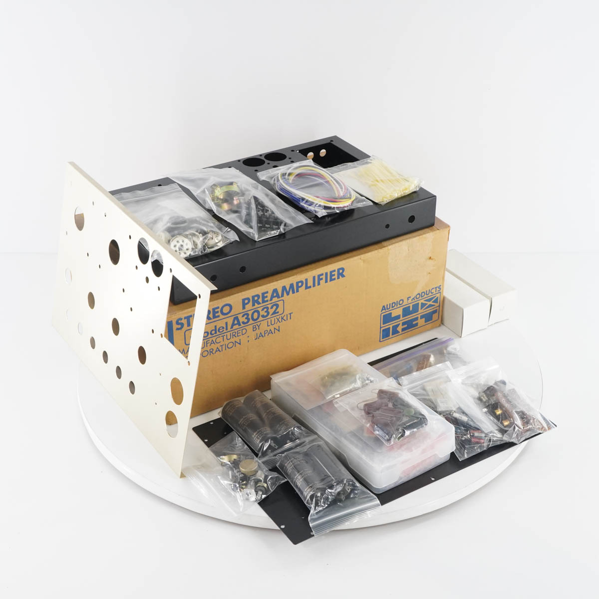 【楽天市場】【中古】[PG]8日保証 色々セット nichicon A3032 ？ 真空管アンプ用 シャーシ 電解コンデンサ 真空管 ...