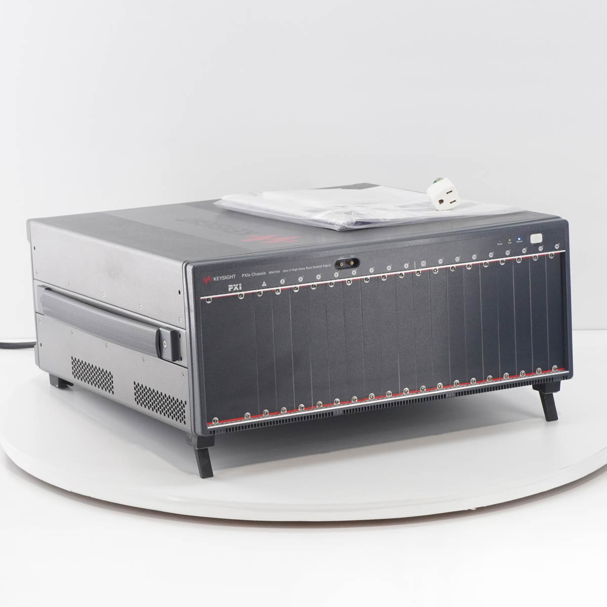 【楽天市場】【中古】[DW]8日保証 Keysight M9019A PXle Chassis Gen3 High Data Rate ...