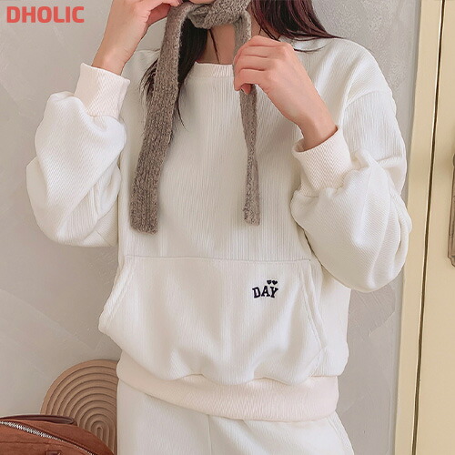 【楽天市場】[0107NEW] tops レディース 韓国ファッション トップス スウェット 長袖 ラウンドネック クロップド 裏起毛 厚手 マフポケット ロゴt レタリング プチプラ ...