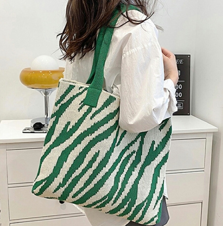 【楽天市場】ゼブラ柄ニットトートバッグ・p438736 レディース 【bag】鞄 かばん バッグ トート 大容量 柄 模様 ゼブラ アニマル ...