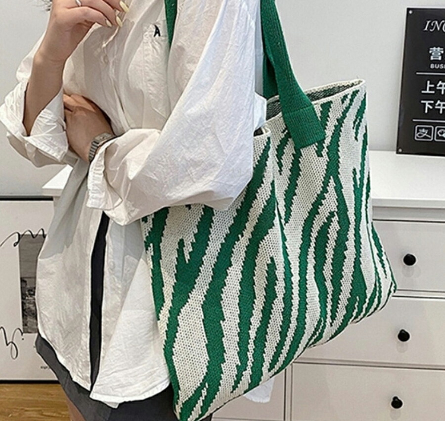 【楽天市場】ゼブラ柄ニットトートバッグ・p438736 レディース 【bag】鞄 かばん バッグ トート 大容量 柄 模様 ゼブラ アニマル ...