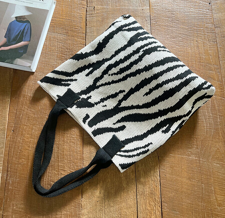 【楽天市場】ゼブラ柄ニットトートバッグ・p438736 レディース 【bag】鞄 かばん バッグ トート 大容量 柄 模様 ゼブラ アニマル ...