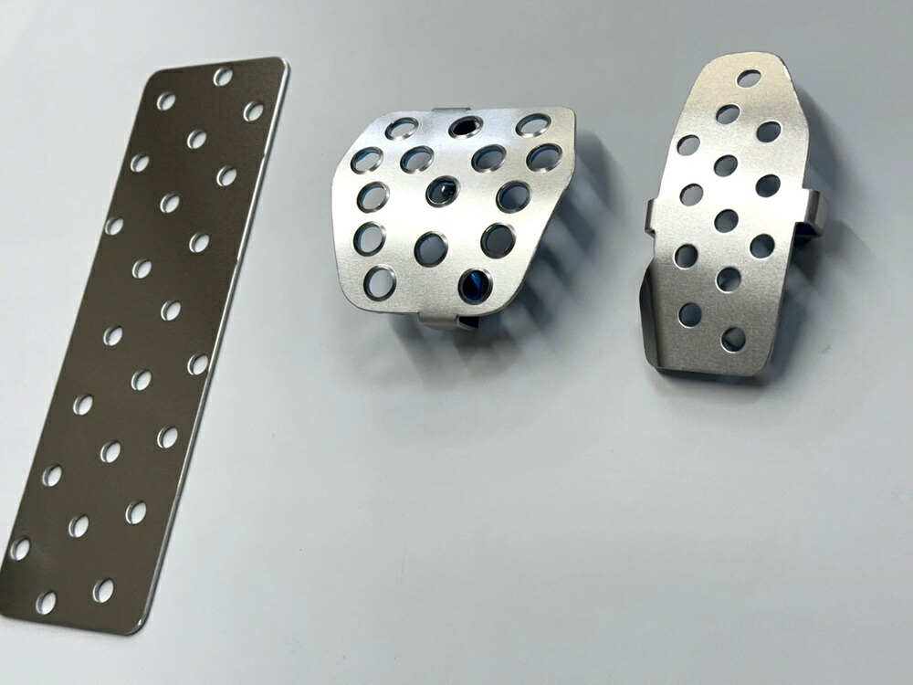 【楽天市場】サクラ ( SAKURA ) ZAA - B6AW (2022年～ 現行 ) アルミペダル3点セット：ペダル、エアロのダックスガーデン