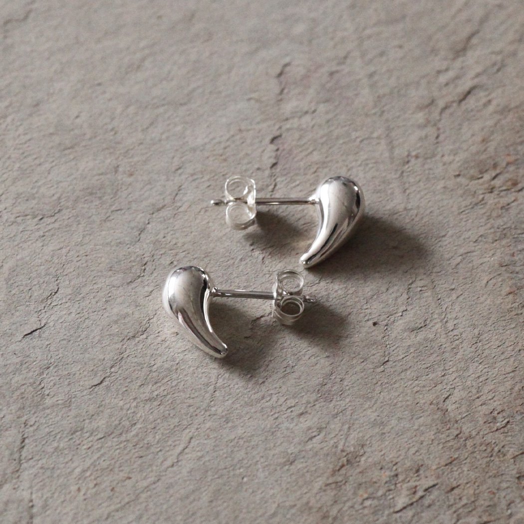 【楽天市場】BYOKA ビョーカ E2601 BUD PIERCE ピアス - シルバー (両耳タイプ)：ジュエリー／ファッション EHS