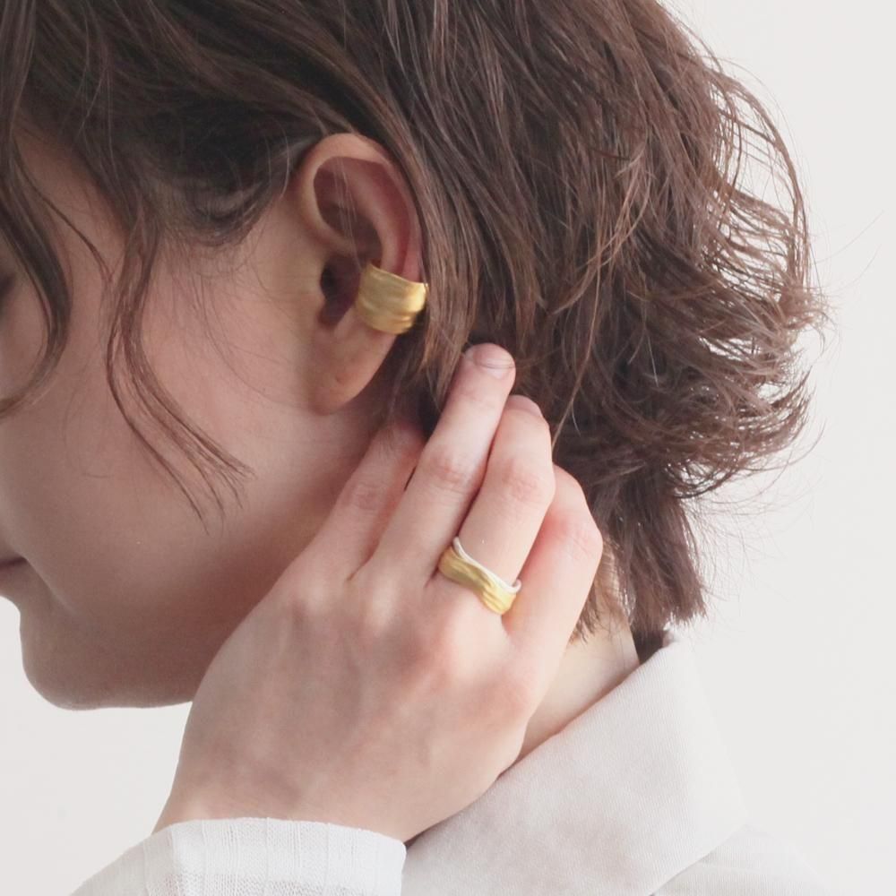 【楽天市場】BYOKA ビョーカ イヤーカフ GE3202 G.SANDY EARCUFF イヤカフ ゴールド (片耳タイプ) ファッション プチギフト お祝い 買いまわり プレゼント ...