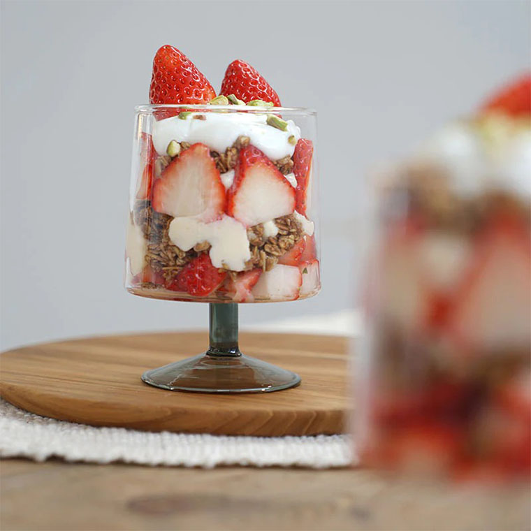 スコン ゴブレット 選べる3色 / HS3065 HS3066 HS3067 クリア グレー アンバー ガラス 透明 タンブラー ビアグラス ビール パフェ デザートカップ 耐熱ガラス 食器 ...