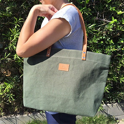 【楽天市場】【ふるさと納税】 日本製 トート 中サイズ カーキ （パラフィン帆布） 牛革 トート 小型 手持ち カバン 鞄 本革 天然皮革製品 ...