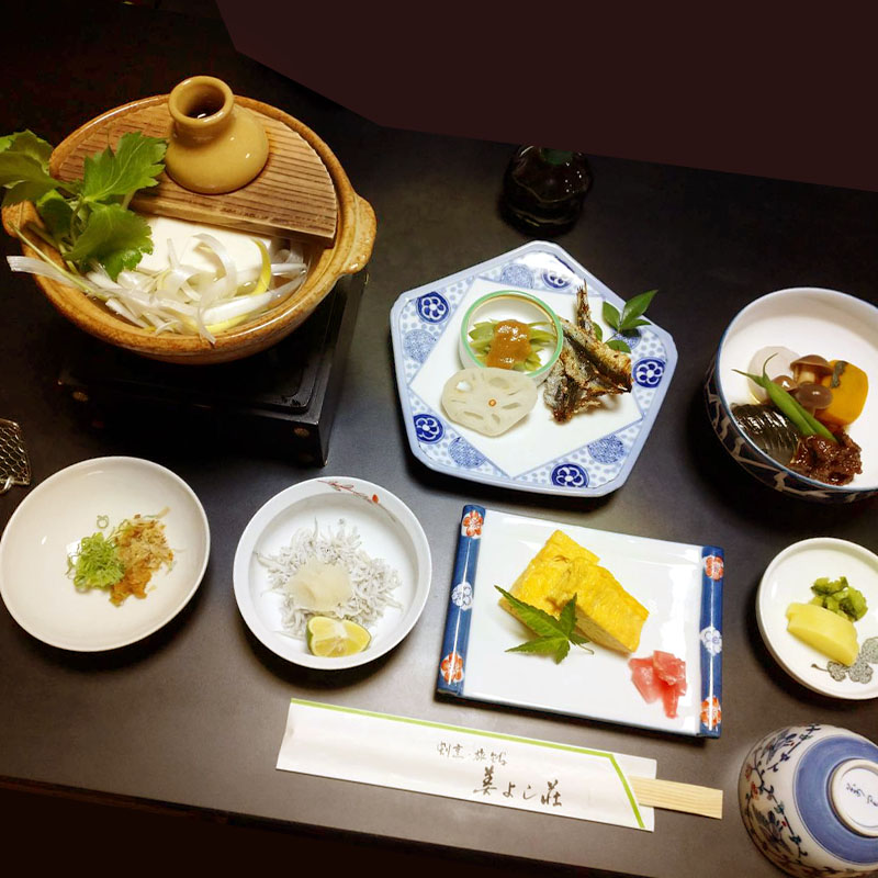 【楽天市場】【ふるさと納税】創業86年昭和初期の料理旅館 ペア 宿泊券 1泊朝食付き 2名様：和歌山県湯浅町