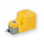 【楽天市場】大阪自動電機 OFL-1-SM2K オジデンフットスイッチ モーメンタリー 6A-250V AC 接点構成 1c 附属コード VCTF1.25X3芯X1.5M アルミダイカスト製 ...