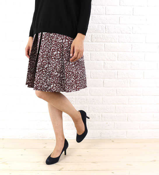 【楽天市場】【ポイント10倍】クレスピ Crespi ポリエステル 膝丈 タック プリーツ スカート outlet ・304-7502 ...