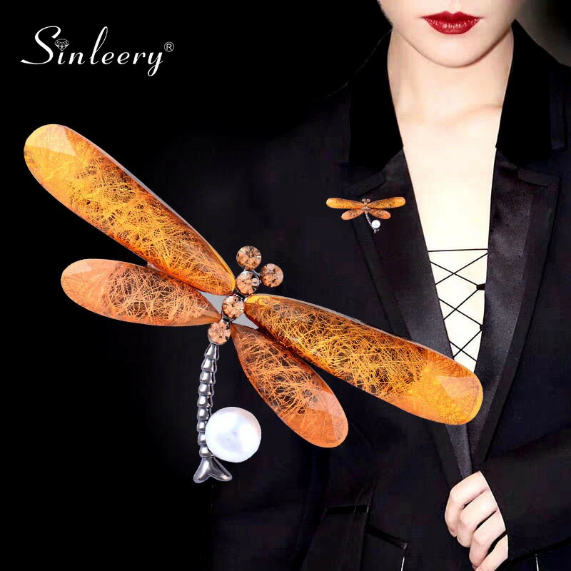 【楽天市場】【クーポン利用で3670円】 ブローチ マルチカラー 黄 イエロー インセクト 赤 レッド ドラゴン アクリル トンボ パール ...