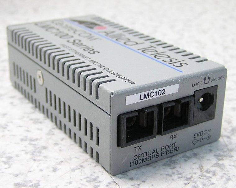 【楽天市場】 Allied Telesis/アライドテレシス CentreCOM LMC100 Series LMC102 100M 2心 MMF/SMF メディアコンバーター AC付美品 ...
