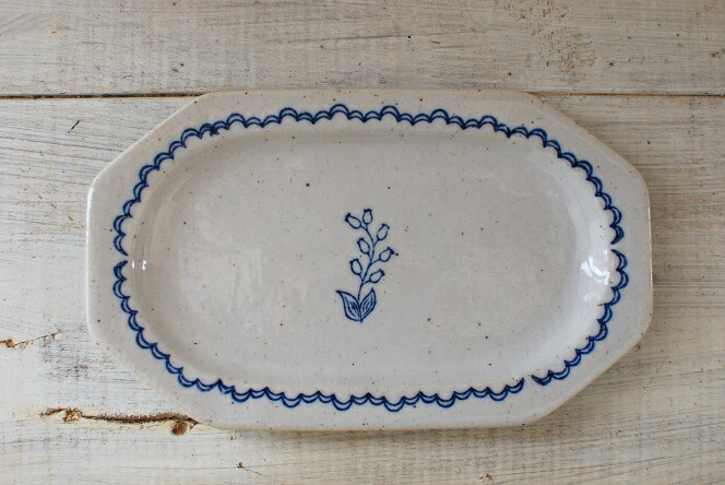 【楽天市場】【fucca】新商品 アンティークスタンプ八角皿 21センチ 中皿 リリー（すずらん） 美濃焼 人気洋食器 オクトゴナル ワン ...